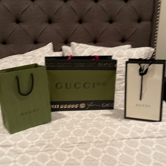 Gucci | Bags | 3 Original Gucci Paper Shopping Bags Including 0 ...